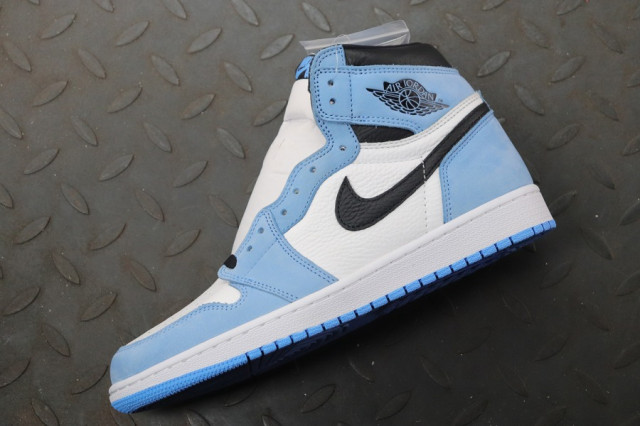 Air Jordan 1 Retro High OG 'University Blue' - SneakerCool.com