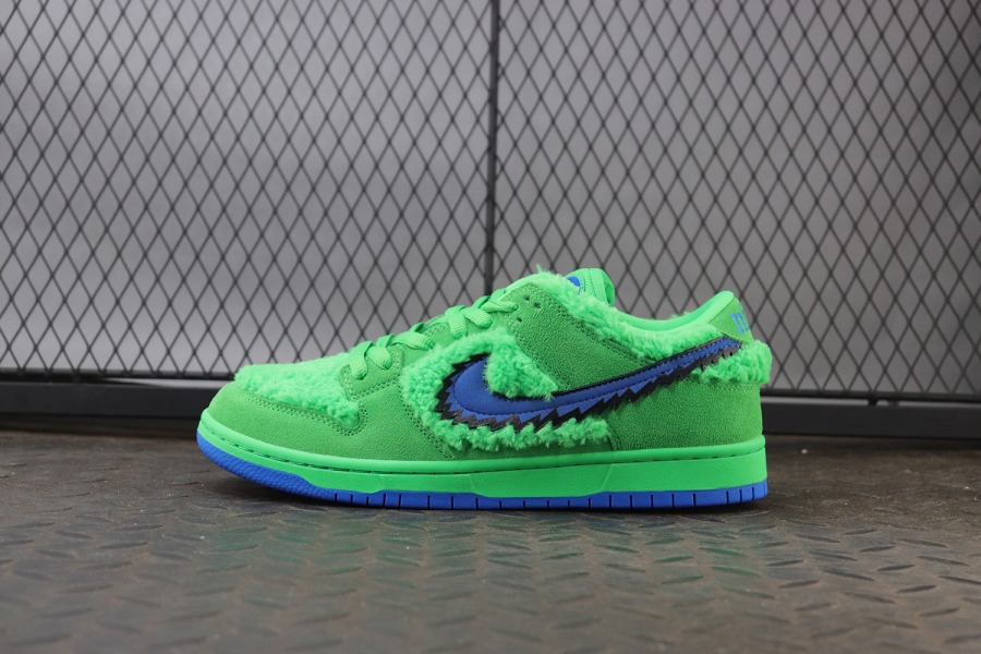 Grateful Dead x Dunk Low SB 'Green Bear' - SneakerCool.com