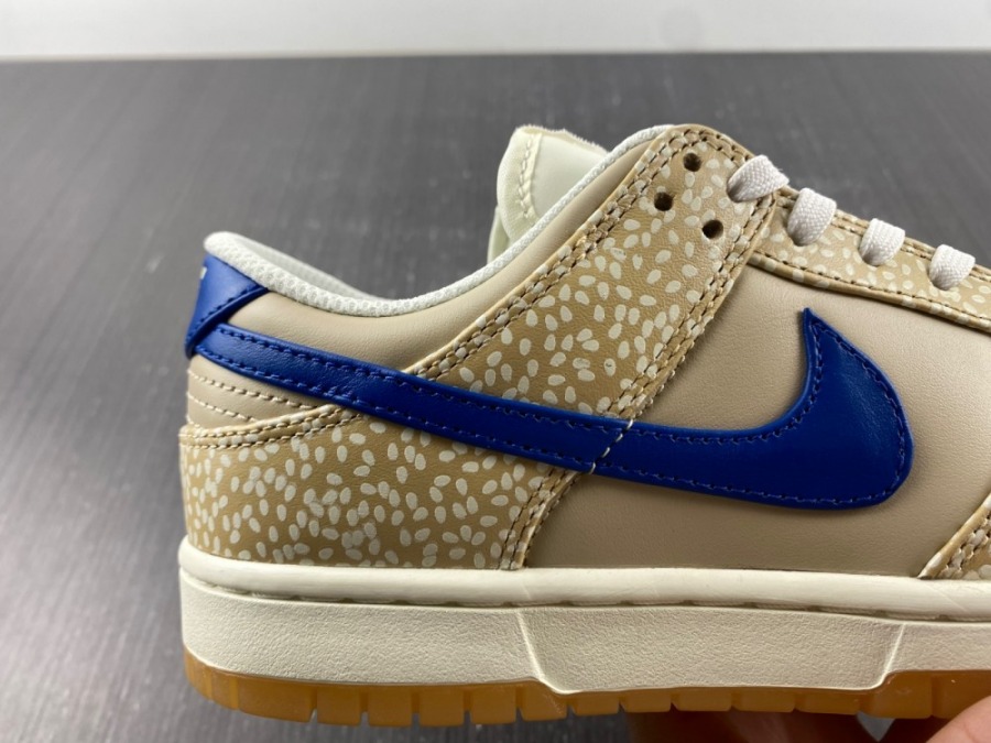 Dunk Low 'Sesame' - SneakerCool.com