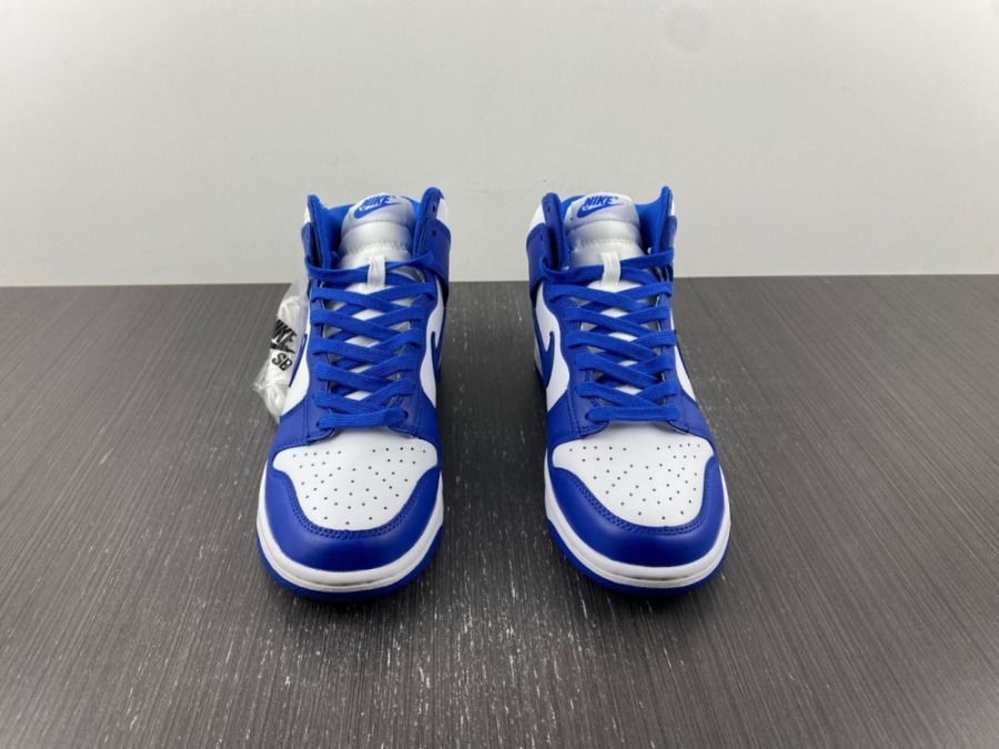 Dunk High 'Kentucky' 2021 - SneakerCool.com