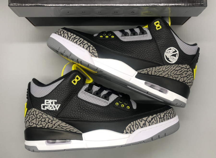 Air Jordan 3 Retro 'Oregon Ducks Pit Crew Black' - SneakerCool.com
