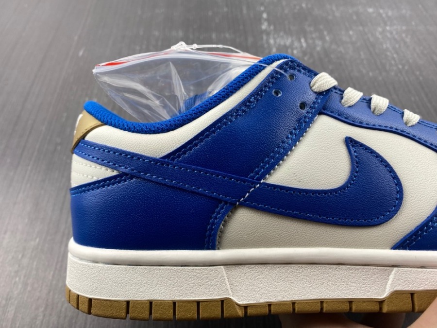 Dunk Low 'Kansas City Royals' - SneakerCool.com
