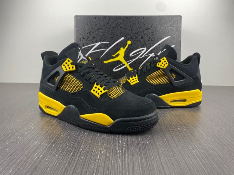 Air Jordan 4 Retro 'Thunder' 2023 - SneakerCool.com