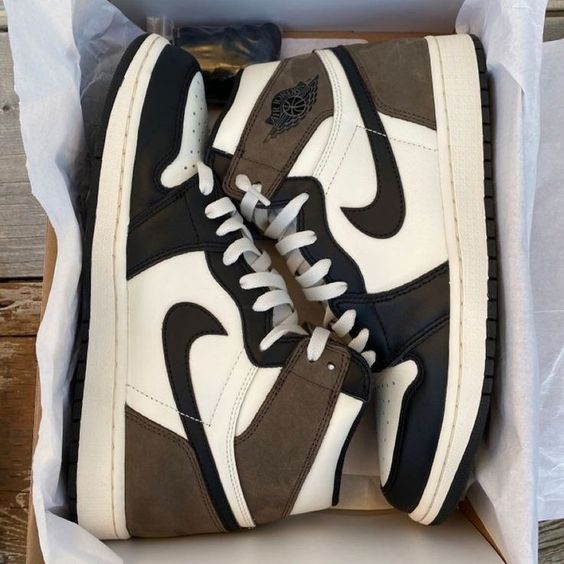 Air Jordan 1 Retro High OG 'Dark Mocha' - SneakerCool.com