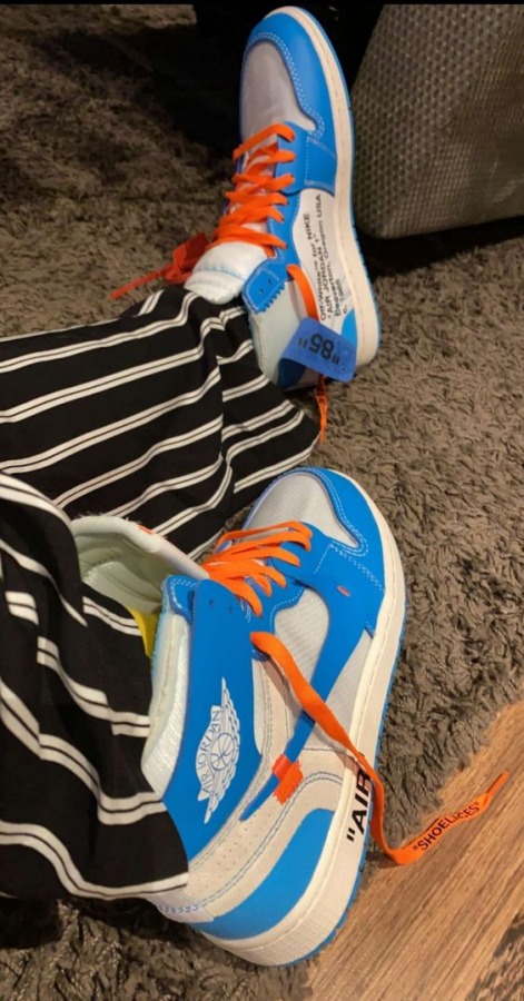 Off-White x Air Jordan 1 Retro High OG 'UNC' - SneakerCool.com