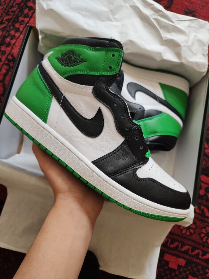 Air Jordan 1 Retro High OG 'Lucky Green' - SneakerCool.com