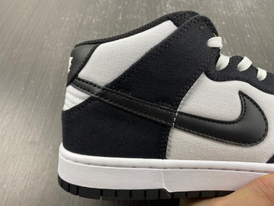 Dunk Mid 'Panda' - SneakerCool.com