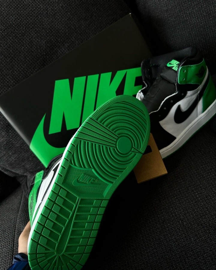 Air Jordan 1 Retro High OG 'Lucky Green' - SneakerCool.com