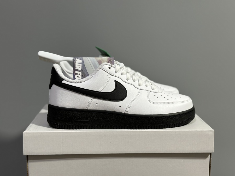 Air Force 1 Low 'White Black Sole' - SneakerCool.com
