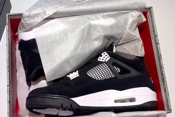 Air Jordan 4 Retro 'White Thunder' - SneakerCool.com