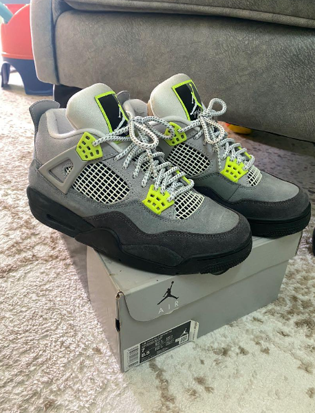 Air Jordan 4 Retro SE 'Neon 95' - SneakerCool.com