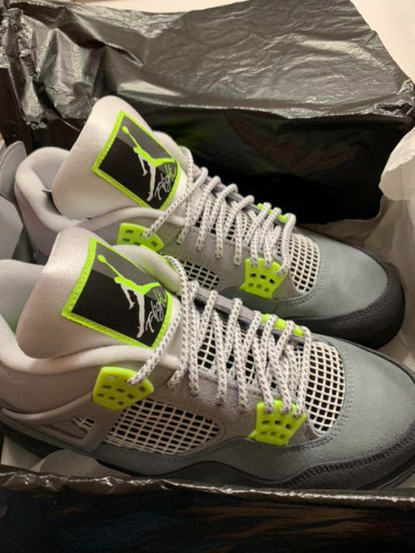 Air Jordan 4 Retro SE 'Neon 95' - SneakerCool.com