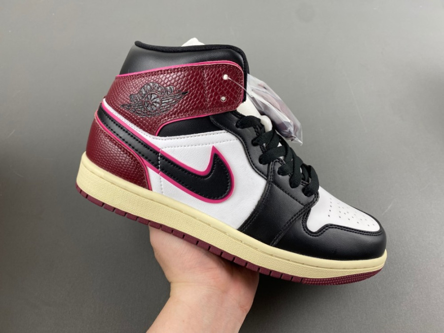 Air Jordan 1 Mid SE 'Bordeaux' - SneakerCool.com
