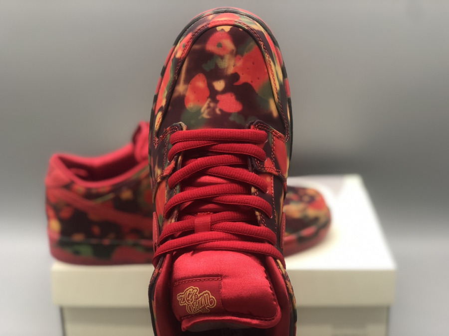 The Wizard of Oz x Dunk Low SB 'Poppy Field' - SneakerCool.com