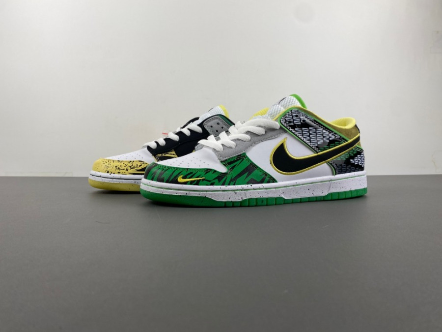 Dunk Low 'What the Duck - University of Oregon Away' PE - SneakerCool.com