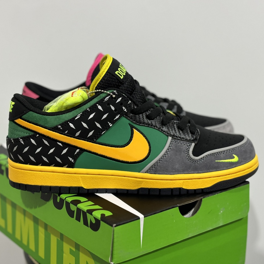 Dunk Low 'What the Duck - University of Oregon Home' PE - SneakerCool.com