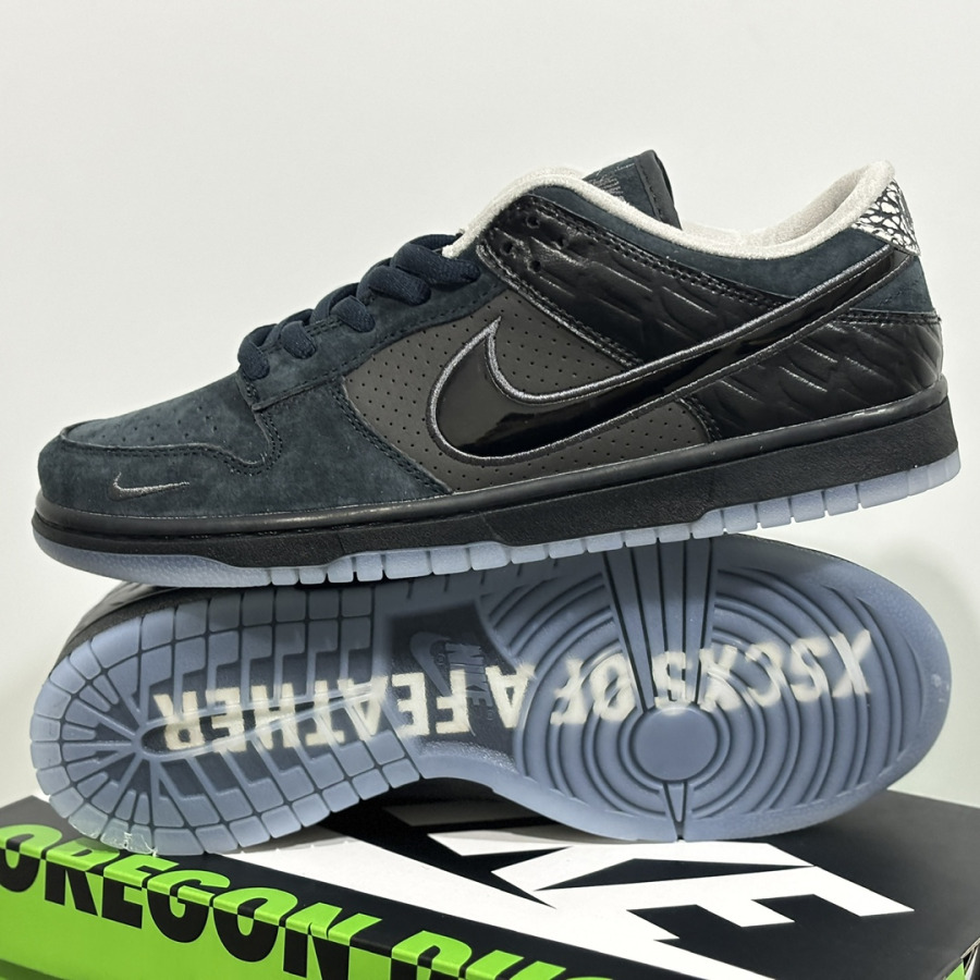 Dunk Low 'What the Duck - University of Oregon Alternate' PE ...