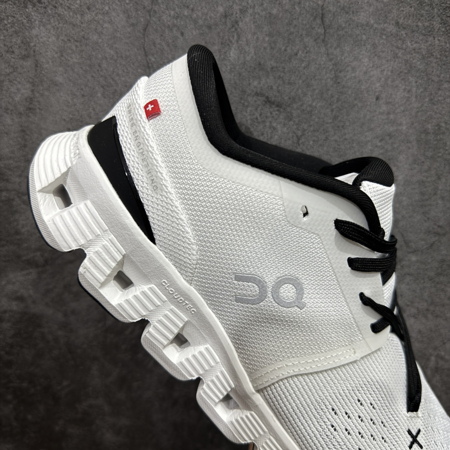 On Running Cloud X 4 'Ivory Black' - SneakerCool.com